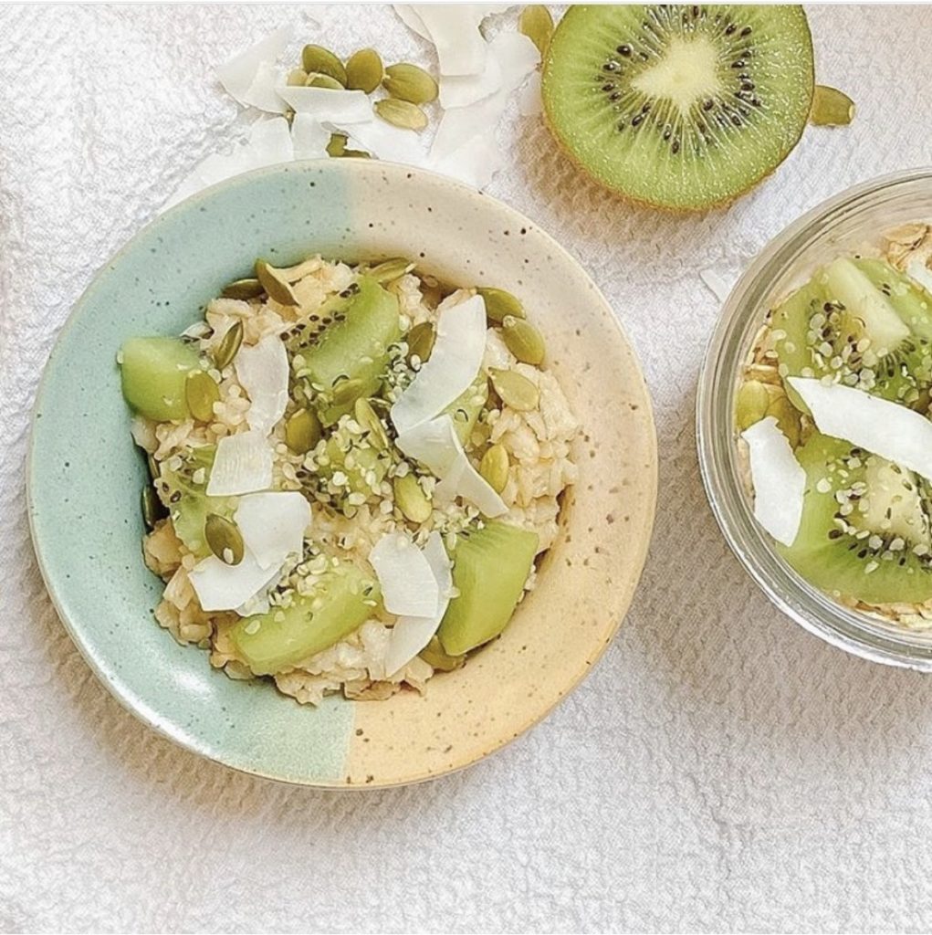 Smooth Moves Tropical Oatmeal (with an overnight oats option ...